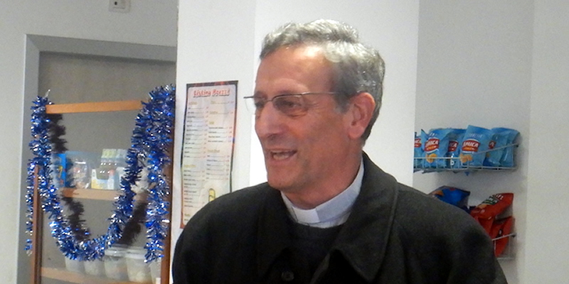 Calco: don Carlo Motta lascia il paese. Andrà a Esino Lario - Merateonline