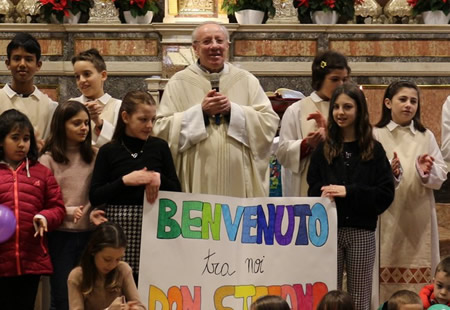 Cernusco: la comunità accoglie don Stefano Rocca - Merateonline