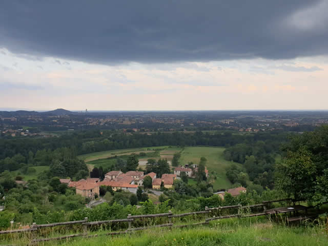 Parco del Curone: da domenica 10 attivo il servizio bus navetta per i ...